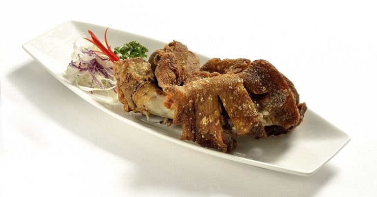 Filipino Pork Crispy Pata Recipe - The Pinoy OFW