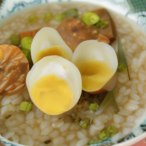 How to Make Lugaw (Filipino Rice Porridge) - The Pinoy OFW